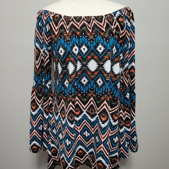 WinWin | Tops | Winwin Multicolored Aztec Off Shoulder Tunic Size Lxl ...